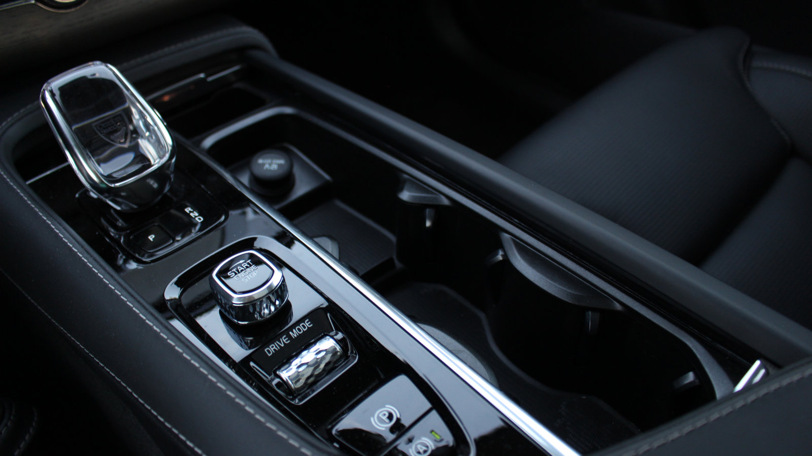 2020 Volvo XC90 Interior Driveway Test | Photos, tech, impressions ...
